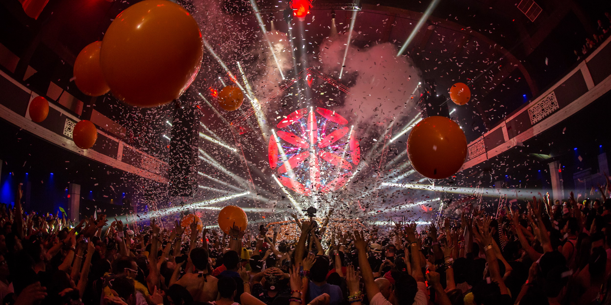 Hardstyle Along The Lines