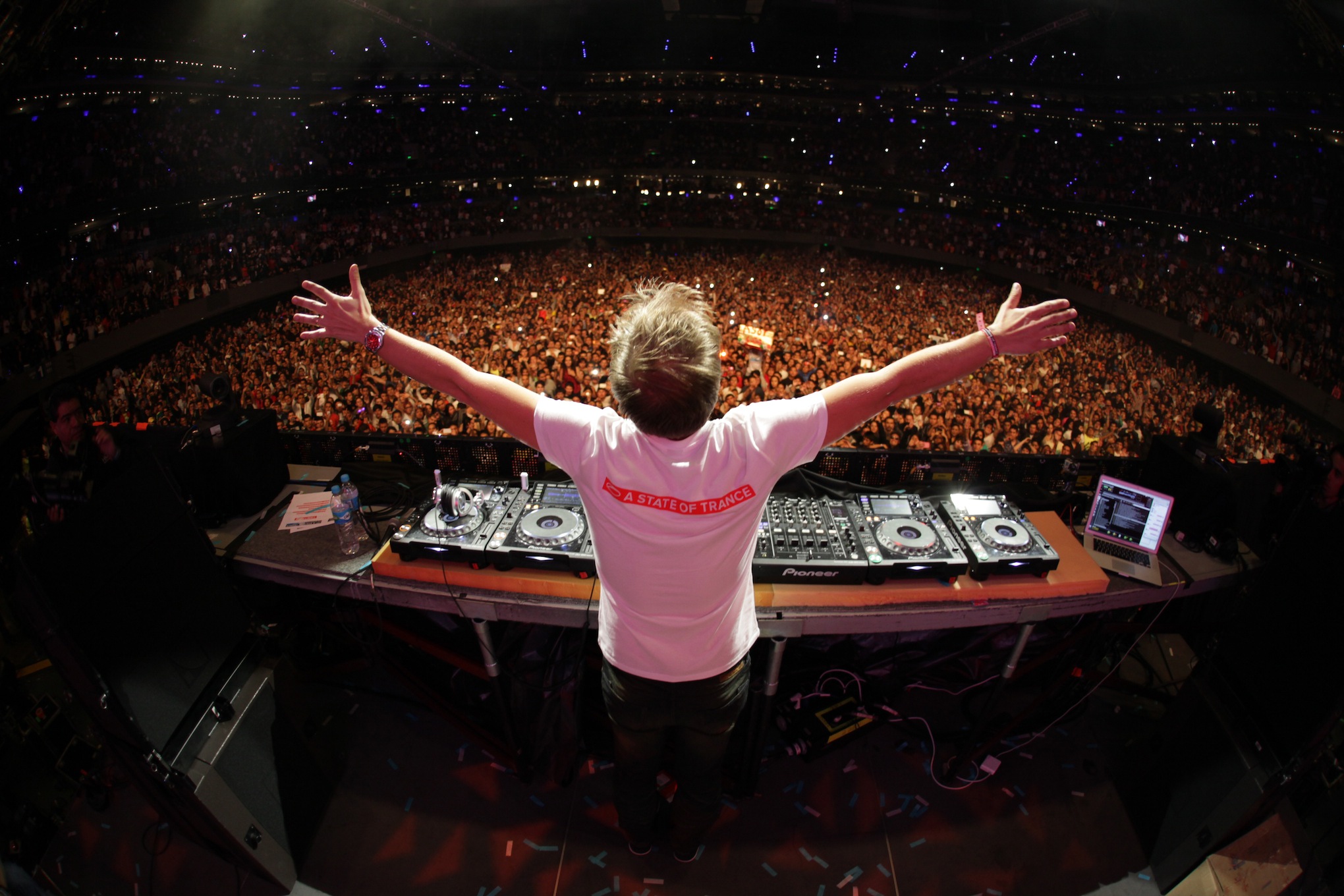 Sherp Interview: Armin Van Buuren - Sherpa Land Sherp Interview: Armin Van Buuren - Sherpa Land