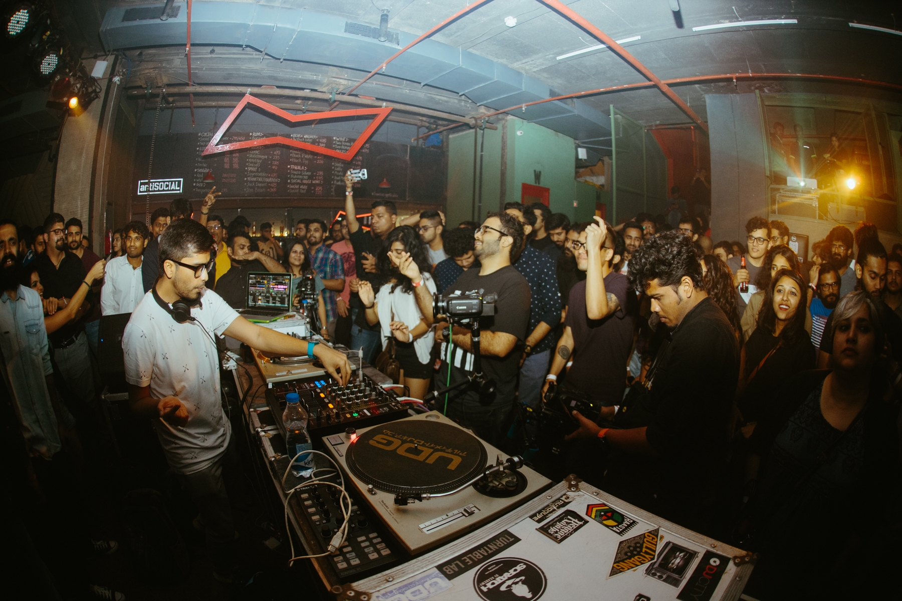 Review: The First Budweiser x Boiler Room What's Brewing Soared ...