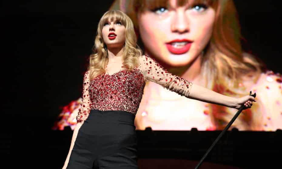 Taylor Swift Dominates the charts with Red(Taylor's Version) - Sherpa Land