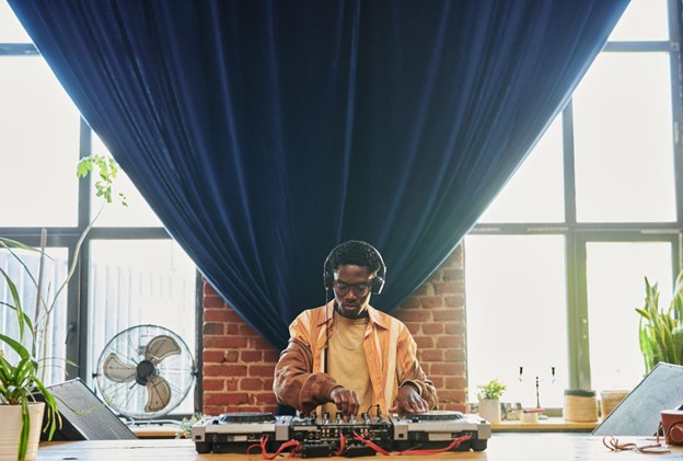 Top Considerations Before You Decide to Book A DJ - Sherpa Land
